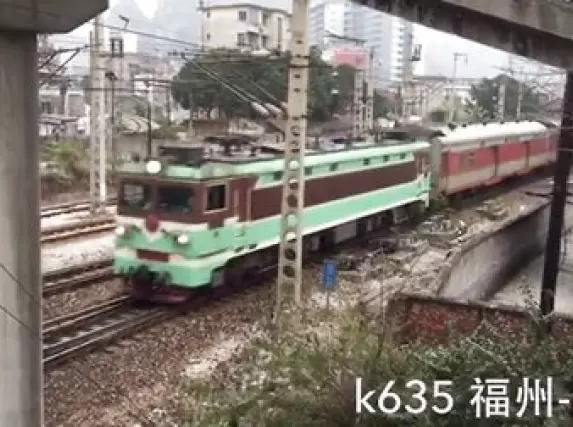 火车视频 黔桂线 宁局金城江站 SS3 K635 K1222
