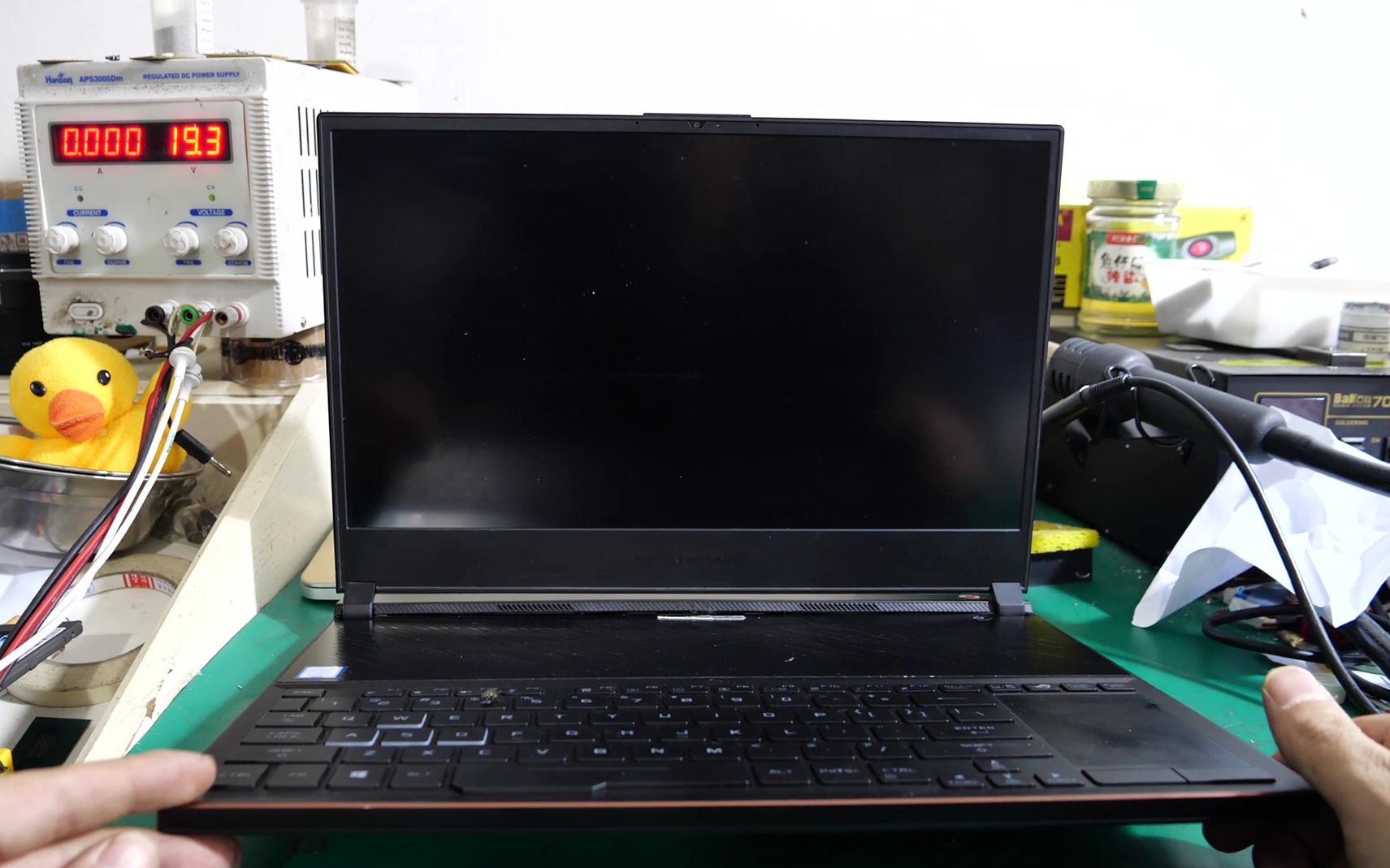 华硕ROG主板坏,售后表示1万换主板,维修厮修完打自己嘴巴子