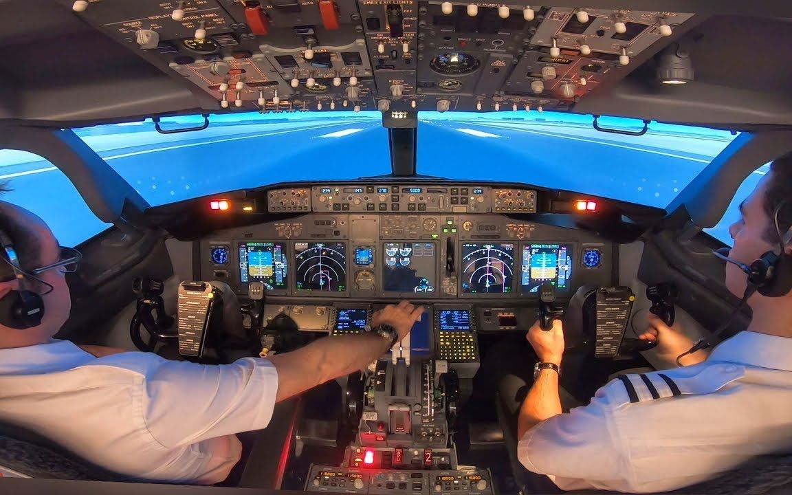 波音737-800起飞时引擎起火终止起飞操作流程(模拟机)