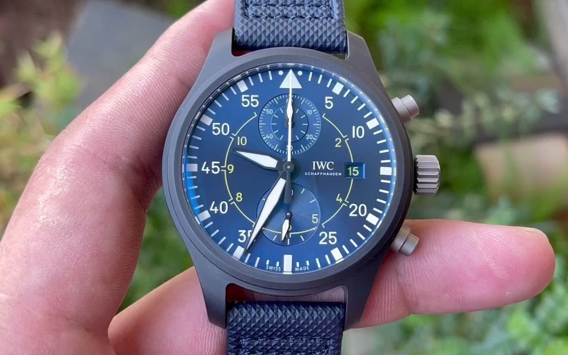 ...万国飞行员系列TOP GUN海军空战部队MIRAMAR计时腕表闪耀出场