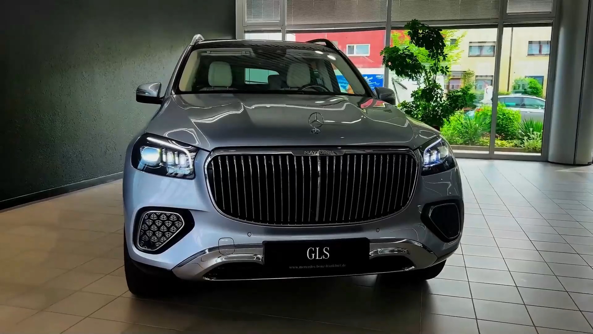 亿万富翁梦寐以求的汽车,2025 年 11 款终极豪华汽车