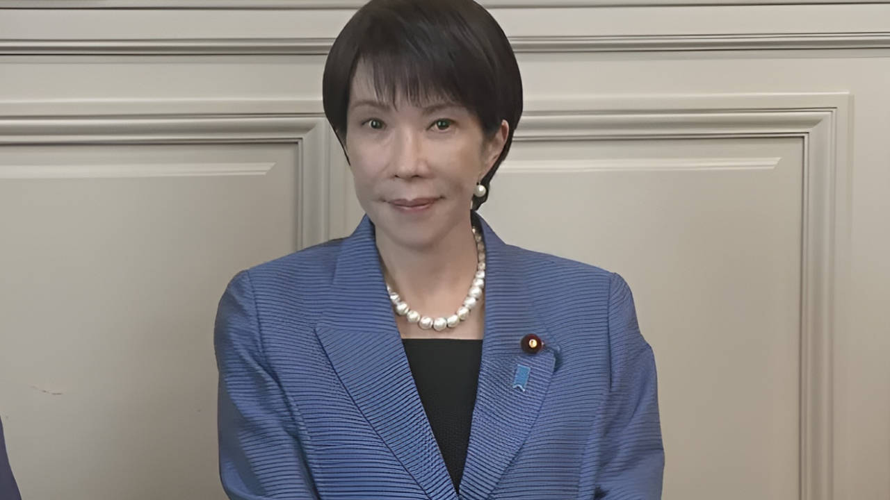 炸了!高市早苗官邸被围,日本民众高喊“下台”