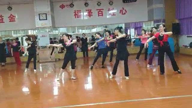 #课堂实录 #舞蹈课堂随拍 #老年大学 #爱舞蹈爱生活