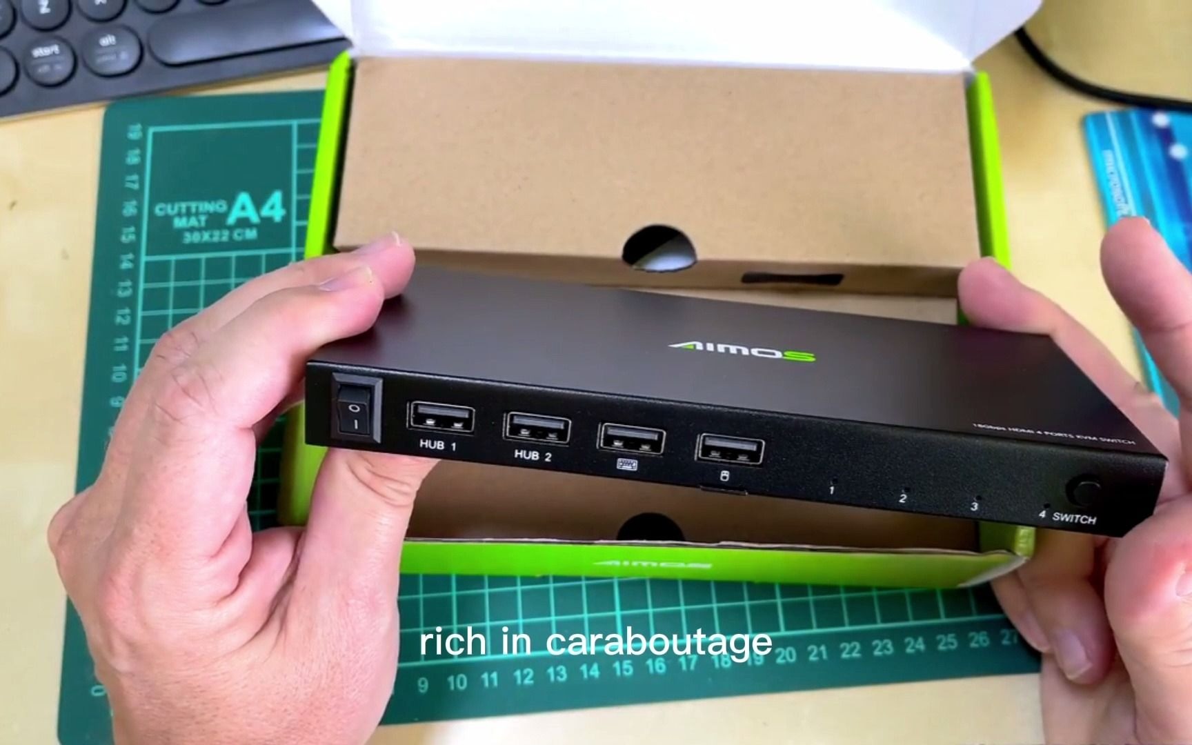 AIMOS KVM切换器,AM-KVM401四电脑键盘鼠标切换器,视频切换器,...