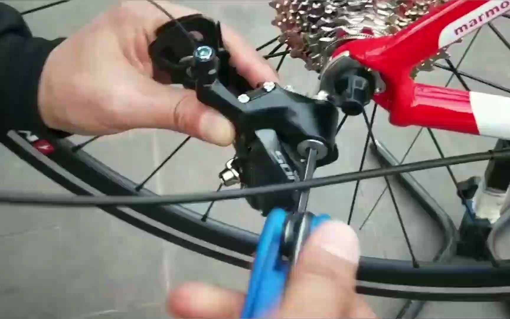 ...鼠全球自行车品牌排行榜前十名第一品牌山地车后变速器链条安装组装