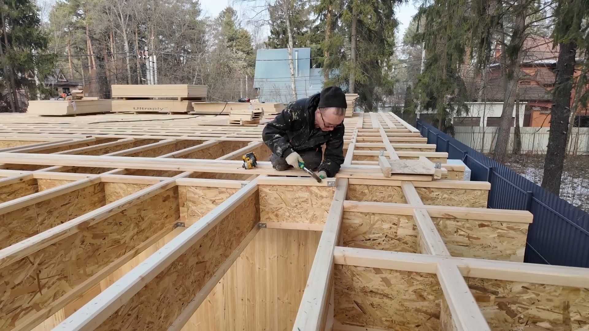 建成平屋顶房屋的30天全部施工过程