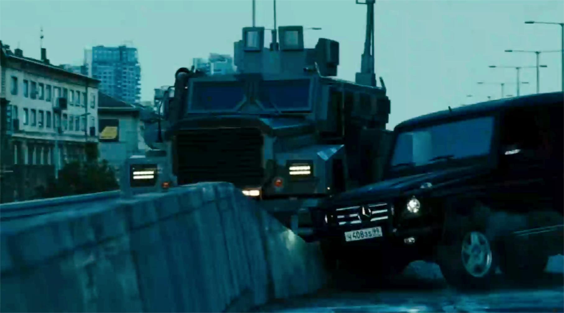 动作片:迄今为止看过最惊险枪战片,精彩震撼没有之一,百看不厌