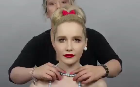 俄罗斯女孩的外貌在过去100年发生的变化;你觉得哪个时期的最好看?