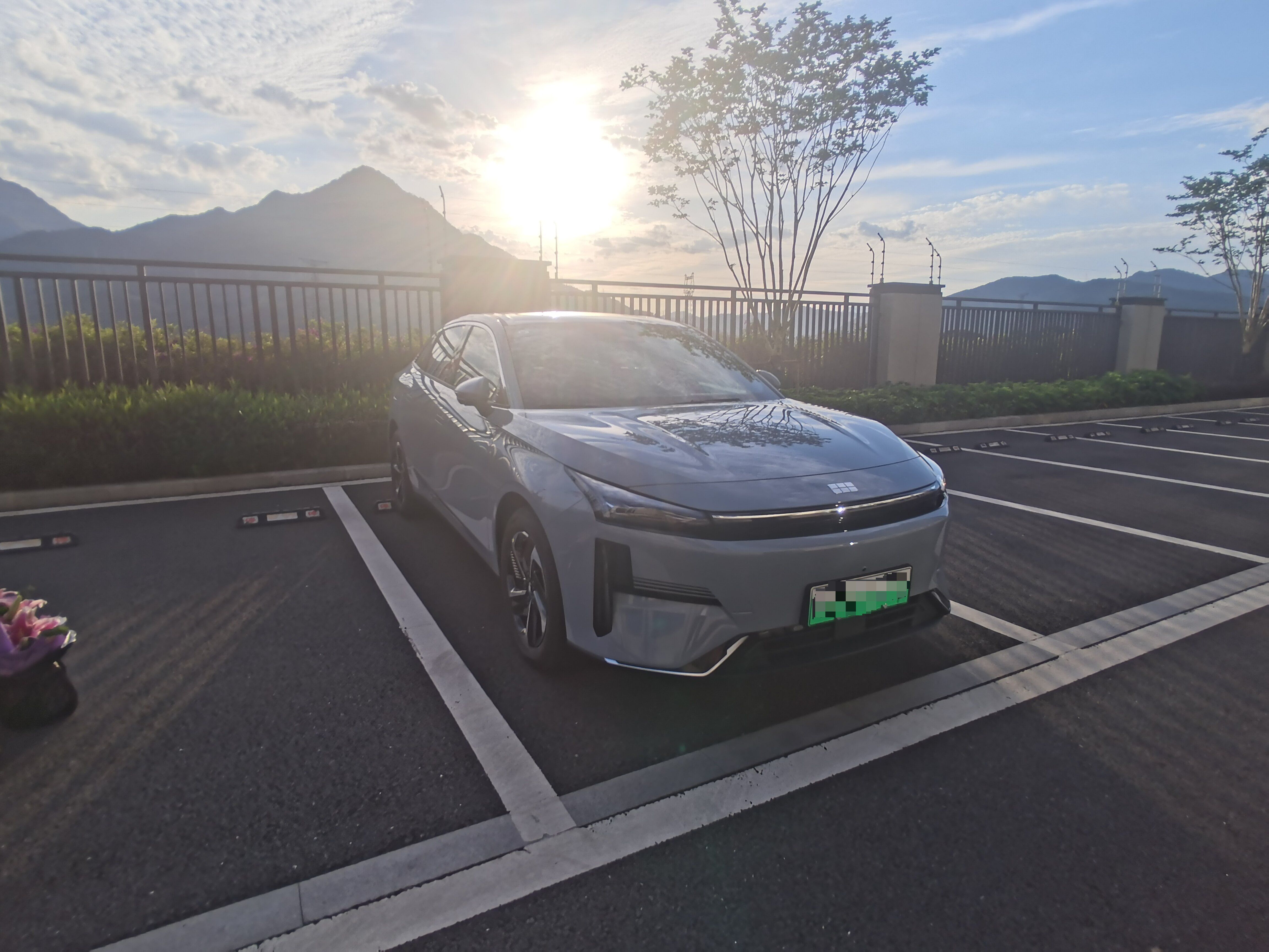 属于我自己的小车终于到啦!