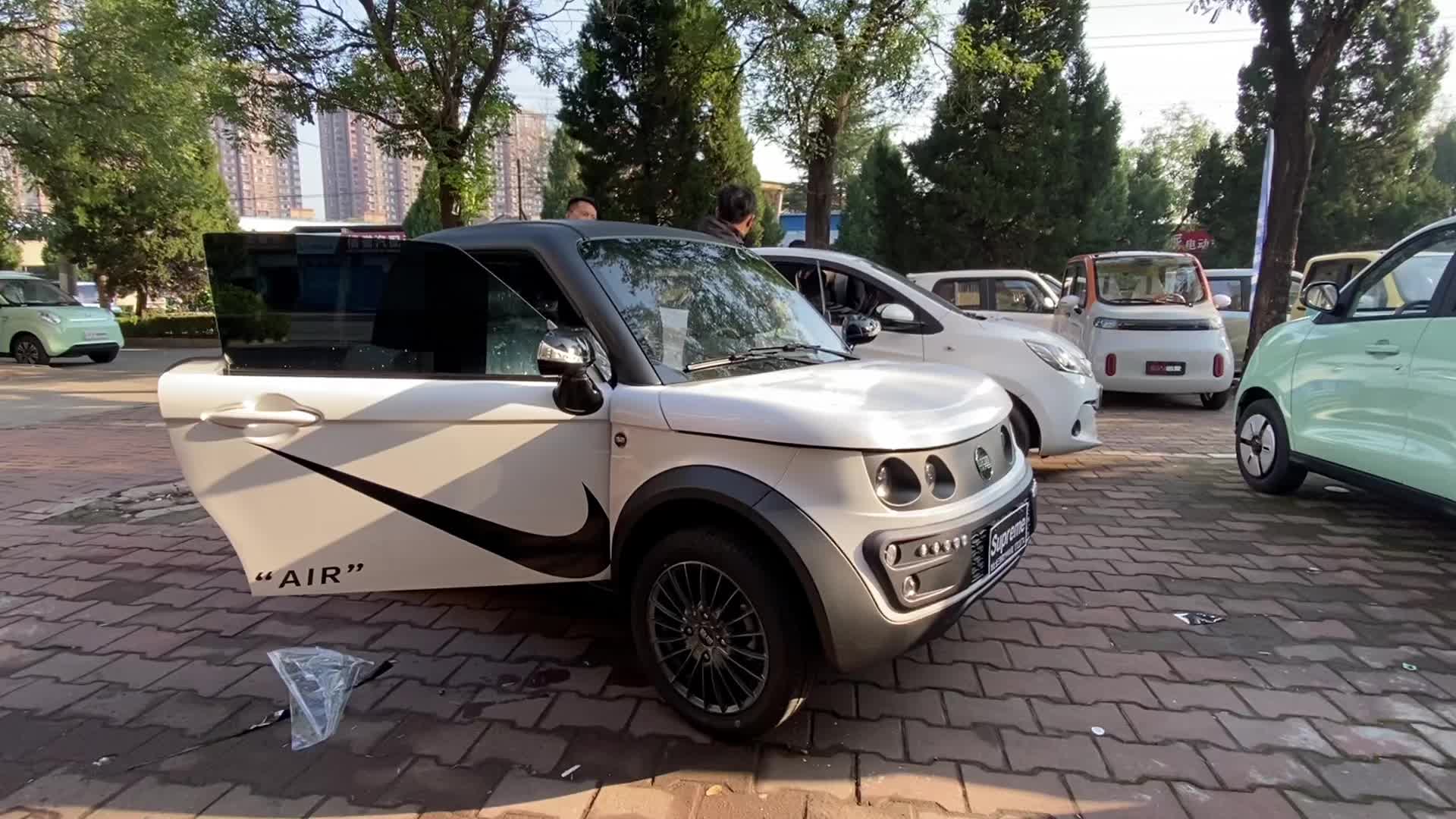 森地嘟嘟车,白色两门四座款发货!#森地网红嘟嘟车 #抖音汽车#电动...