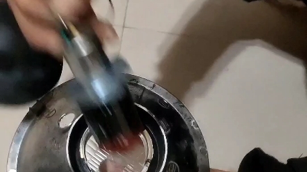 雅马哈天戟125摩托车大灯卡簧安装