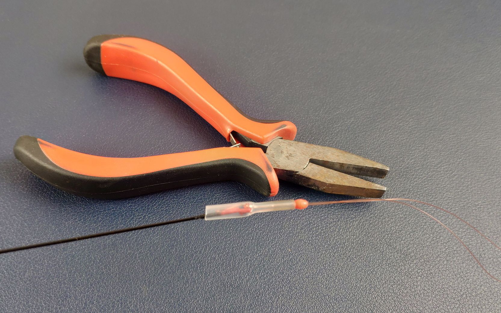 钓鱼主线老是和竿稍缠绕,这种行之有效的方法可以完美解决