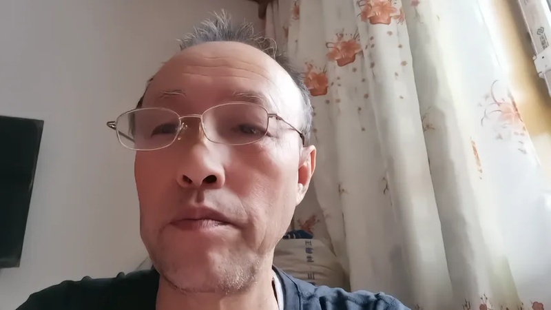 这样的老师就不够格,这样的老师能够影响孩子的一生,不能做教师