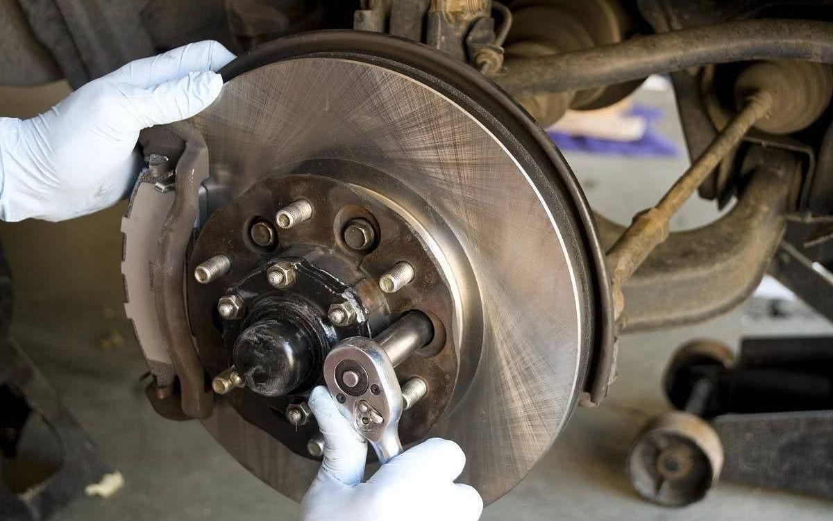 刹车系统故障怎么办?专家教你准备应急方案!