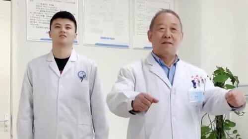 主任医师多才多艺,临下班带学生一起表演跳舞!
