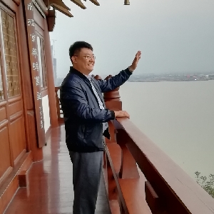 爱文学的刚健有为 