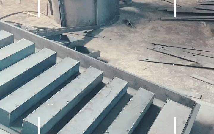路基栅栏立柱成型模具
