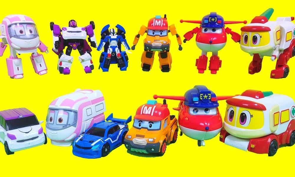 玩具动画:小汽车和小飞侠一起变形成机器人