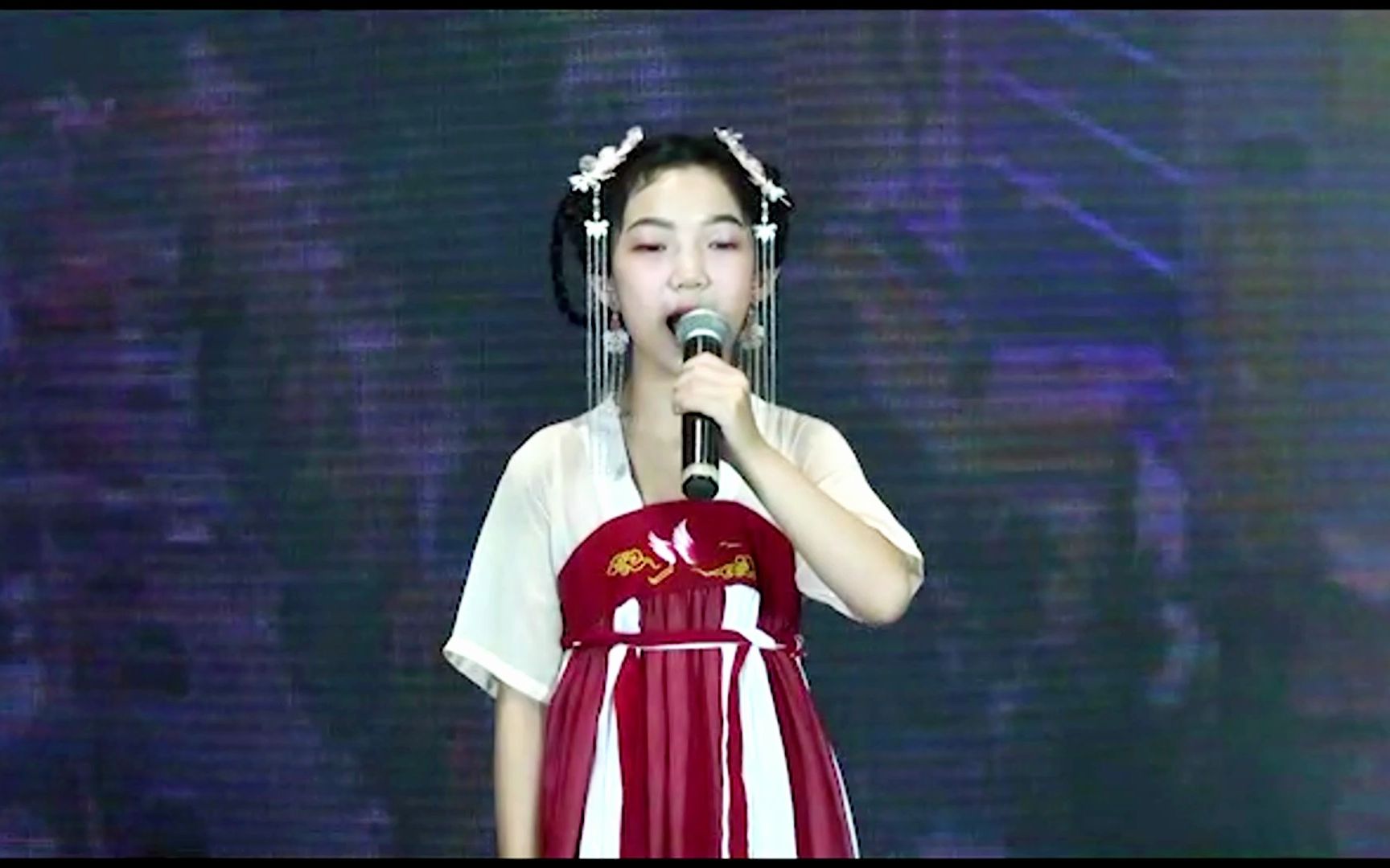 演讲稿——主题:爱家乡、爱国、爱党、我爱我家