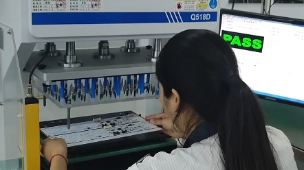 ICT测试设备客户安装调试现场