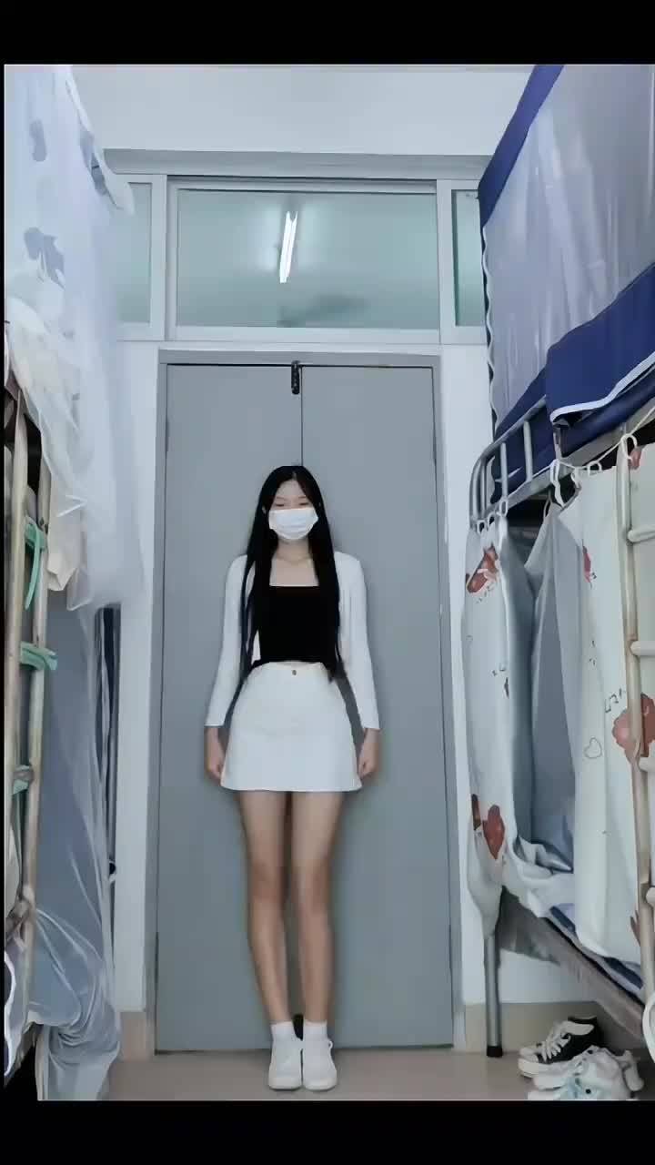 是你的童年吗舞蹈海绵宝宝