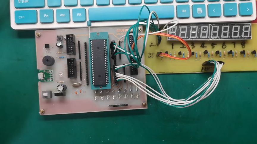 单片机0基础教程(十八)LED数码管静态显示原理与程序演示
