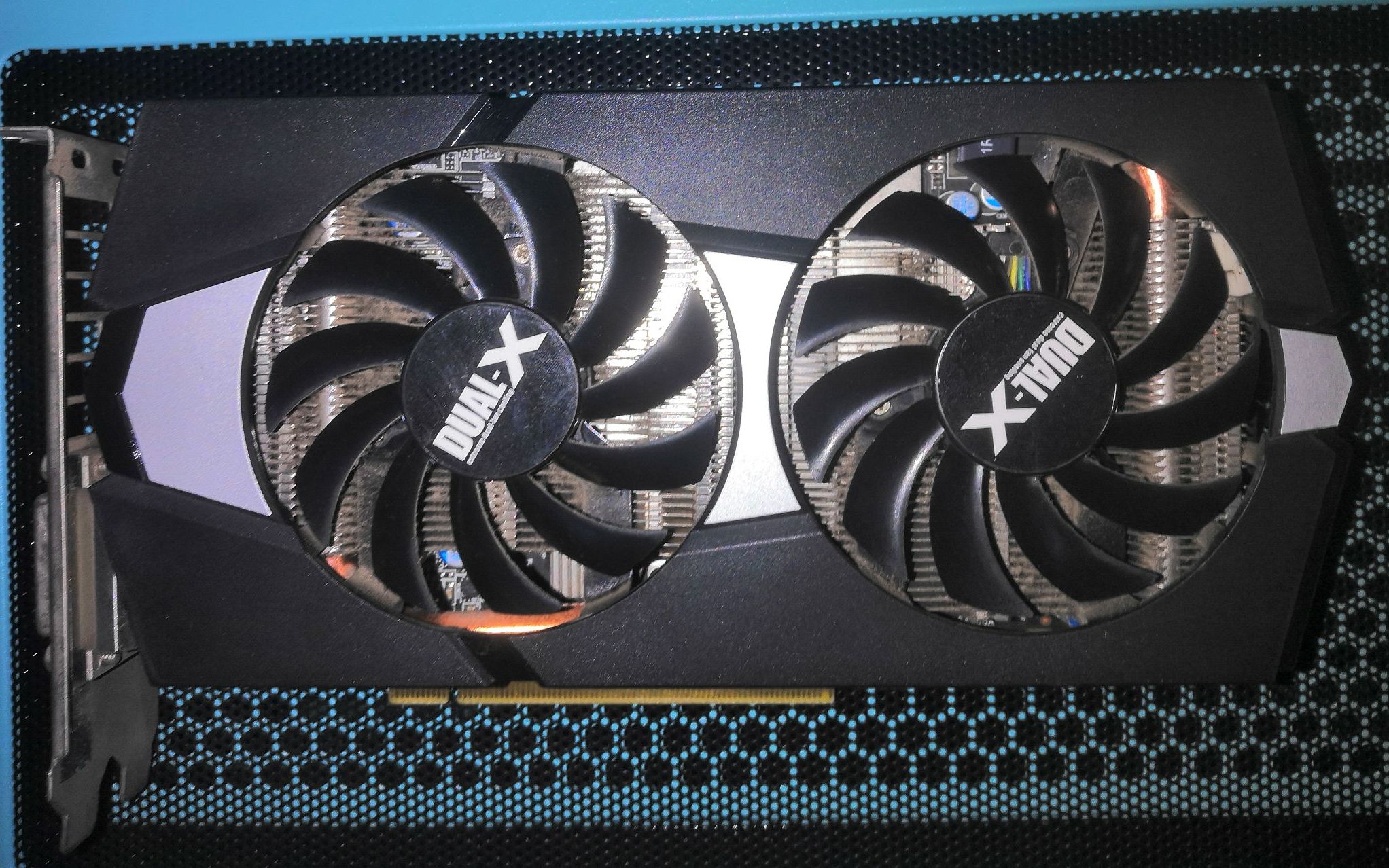 350块钱的显卡畅玩csgo,原神?还能玩老3A?r9 270推荐及使用分享