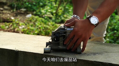 才知道,滚筒洗衣机电机改成发电机特别简单
