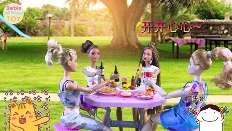 芭比娃娃玩具,芭比去郊外和朋友们烧烤野餐