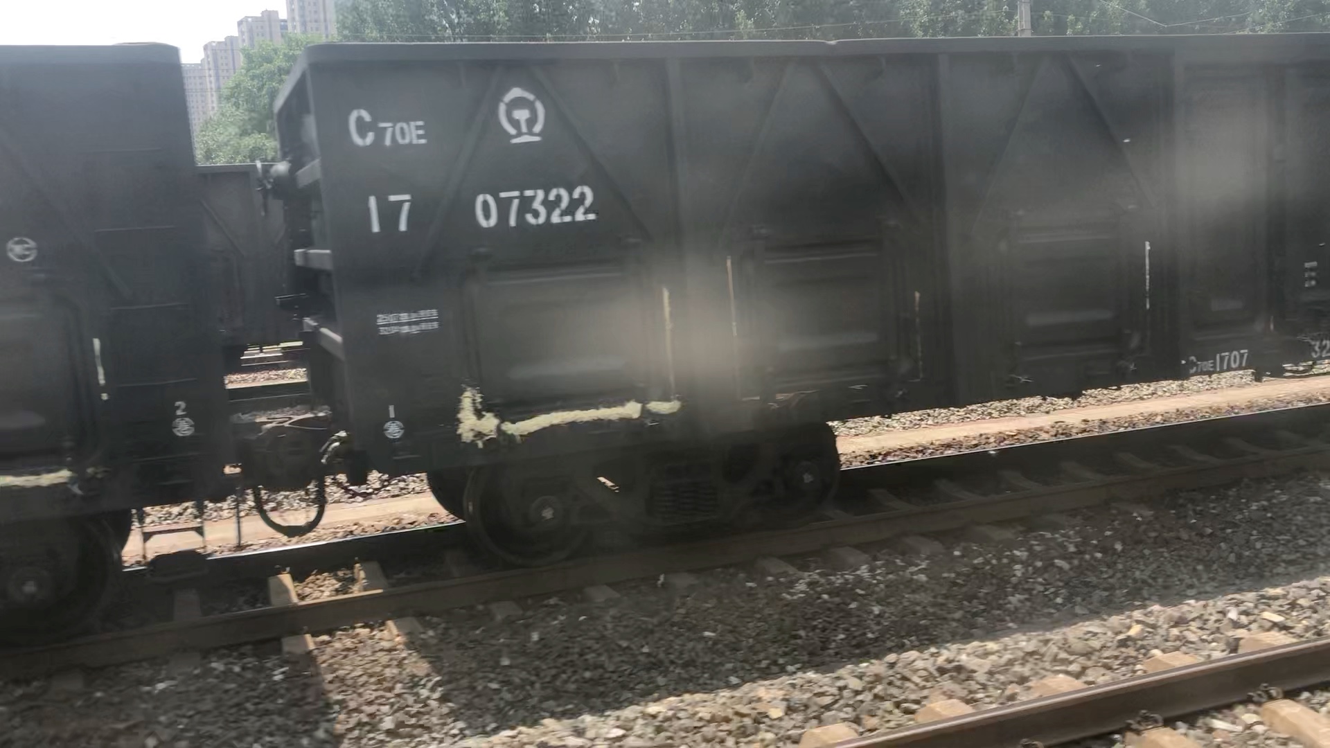 K955次列车出淄博站