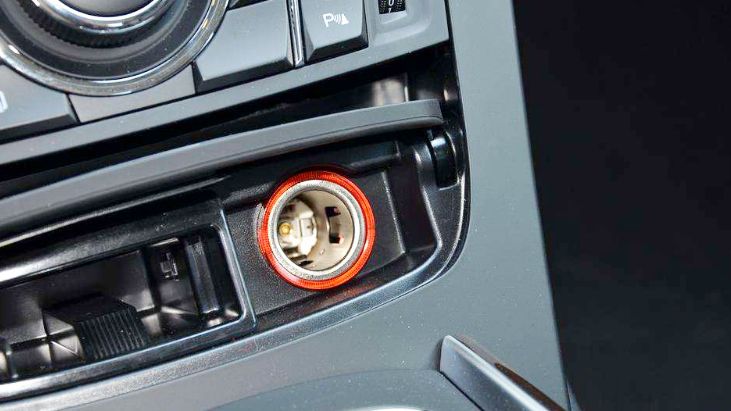 汽车点烟器到底该怎么使用?老司机教你怎么做,不会伤车!