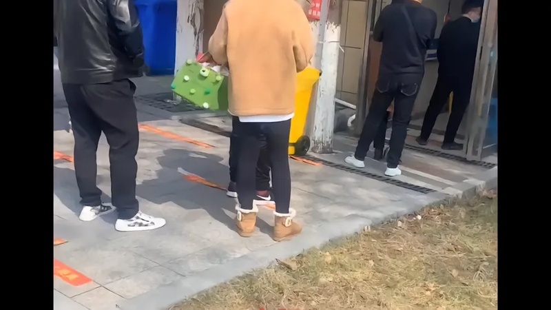 车载行车记录仪安全拍摄于2022年03月28日