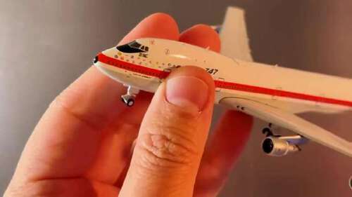 震撼开箱!全球首台747-100西雅图博物馆涂装飞机模型,1400比例细节...