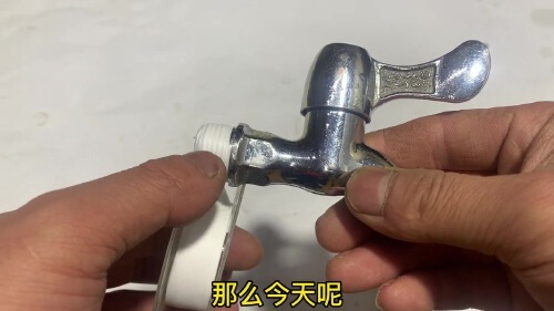 今天才知道,生料带这样缠,拧3圈就不会漏水,太棒了哈哈哈