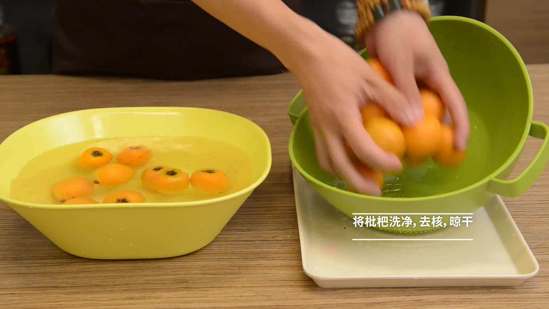 枇杷泡酒的功效与作用_枇杷泡酒_枇杷泡酒的制作方法