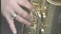 16如何正确拿萨克斯-How to Play the Sax .