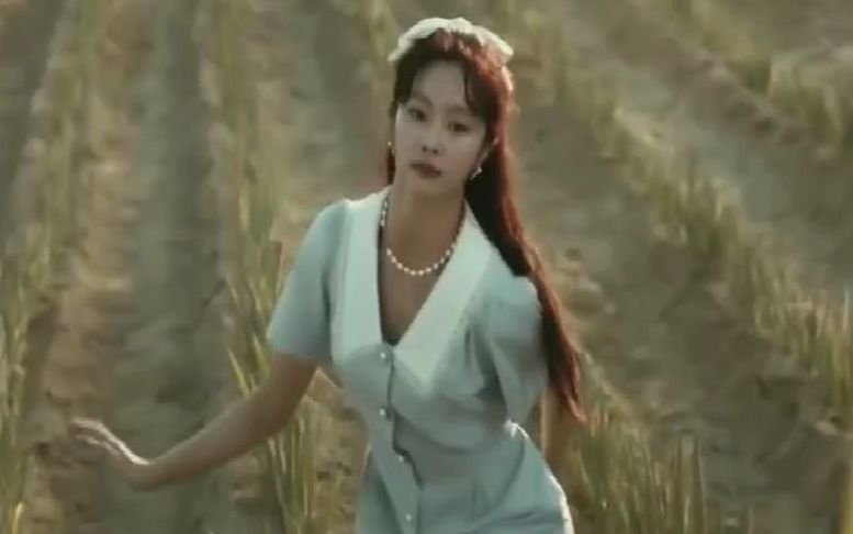 美女拉肚子,却找不到厕所…