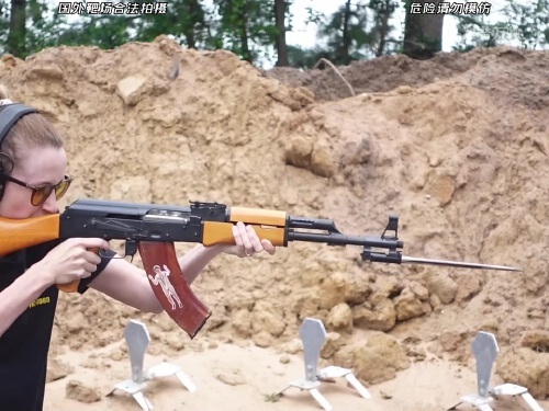 枪械极限射击测试