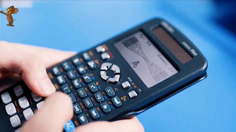 学霸就是牛,人家用计算机打数学题,他居然用计算机打CS