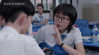 林妙妙用计算器炸金花,钱三一却用它打CS,真会玩