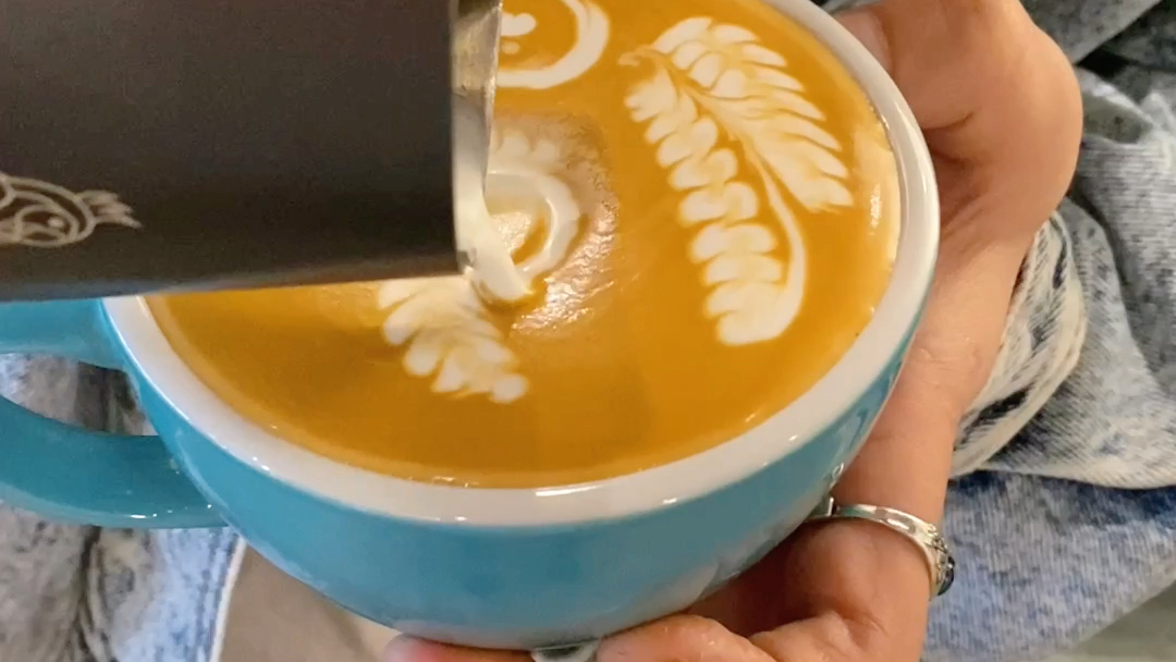 重庆专业咖啡师技能教学,咖啡师职业认证,咖啡全能创业培训,三段高...