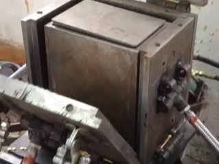 聚氨酯硬泡仿木自动开模PU发泡模具