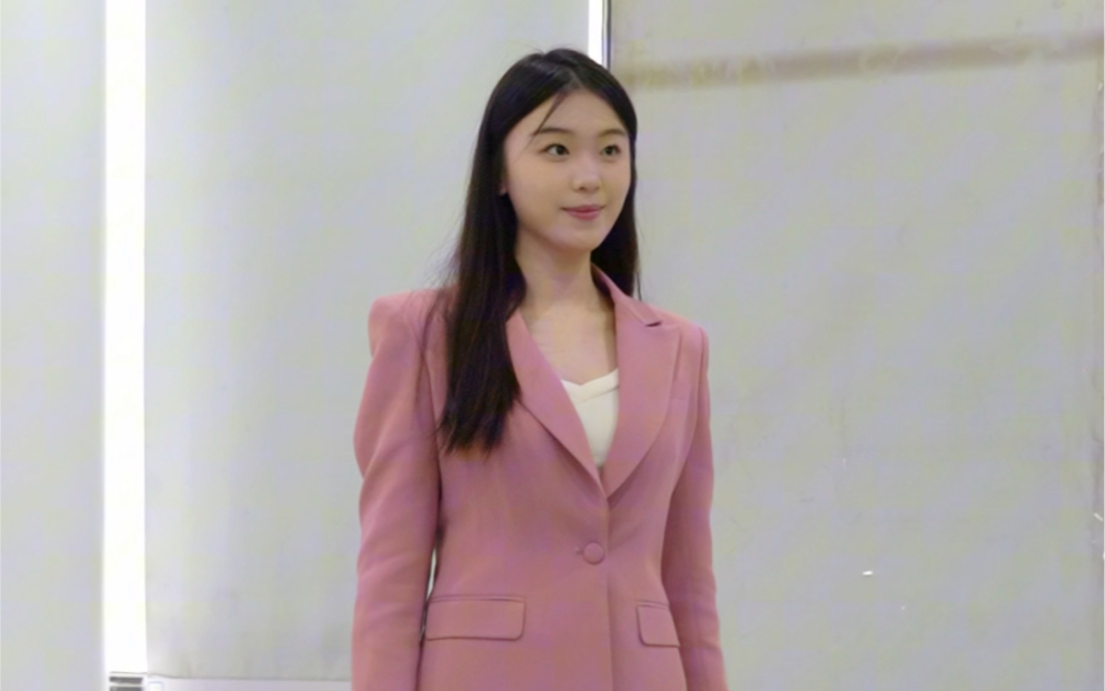 来听听播音生模拟考试的新闻播报吧～