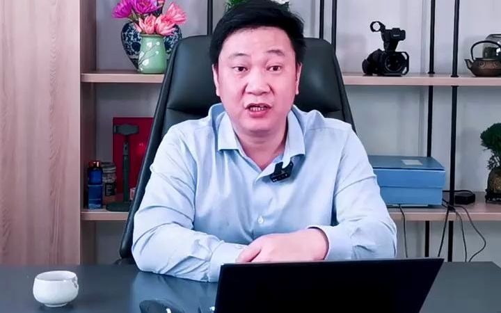 短视频获客90后小姑娘开服装店,一个月收回30W成本。?#实体店? ?#...