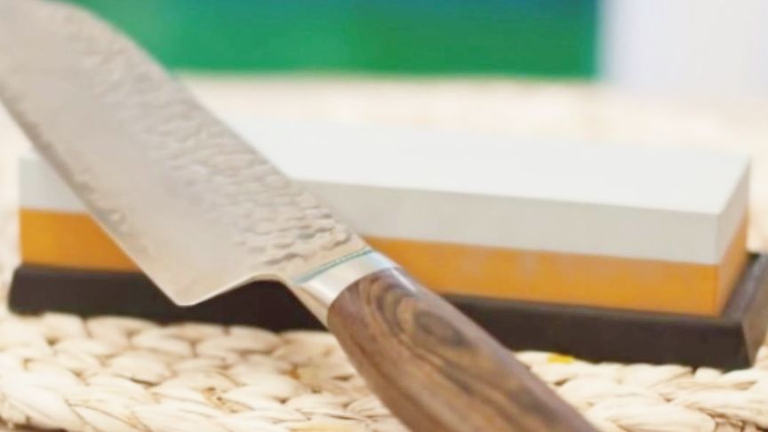 如何用磨刀石磨好厨房切菜刀 How to sharpen your knife
