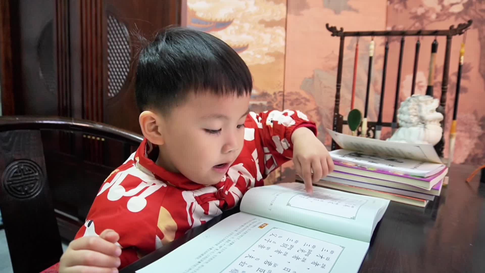 竹宝学国学之《三字经》(7)ߎ� 已会全文背诵,开始认读指读学汉字。 ...