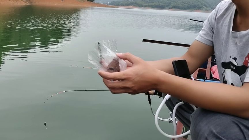深水定位打窝器!