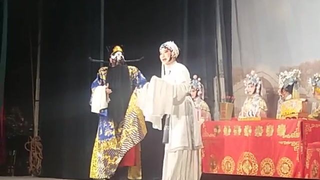 豫剧《铡美案》选段铡美现场