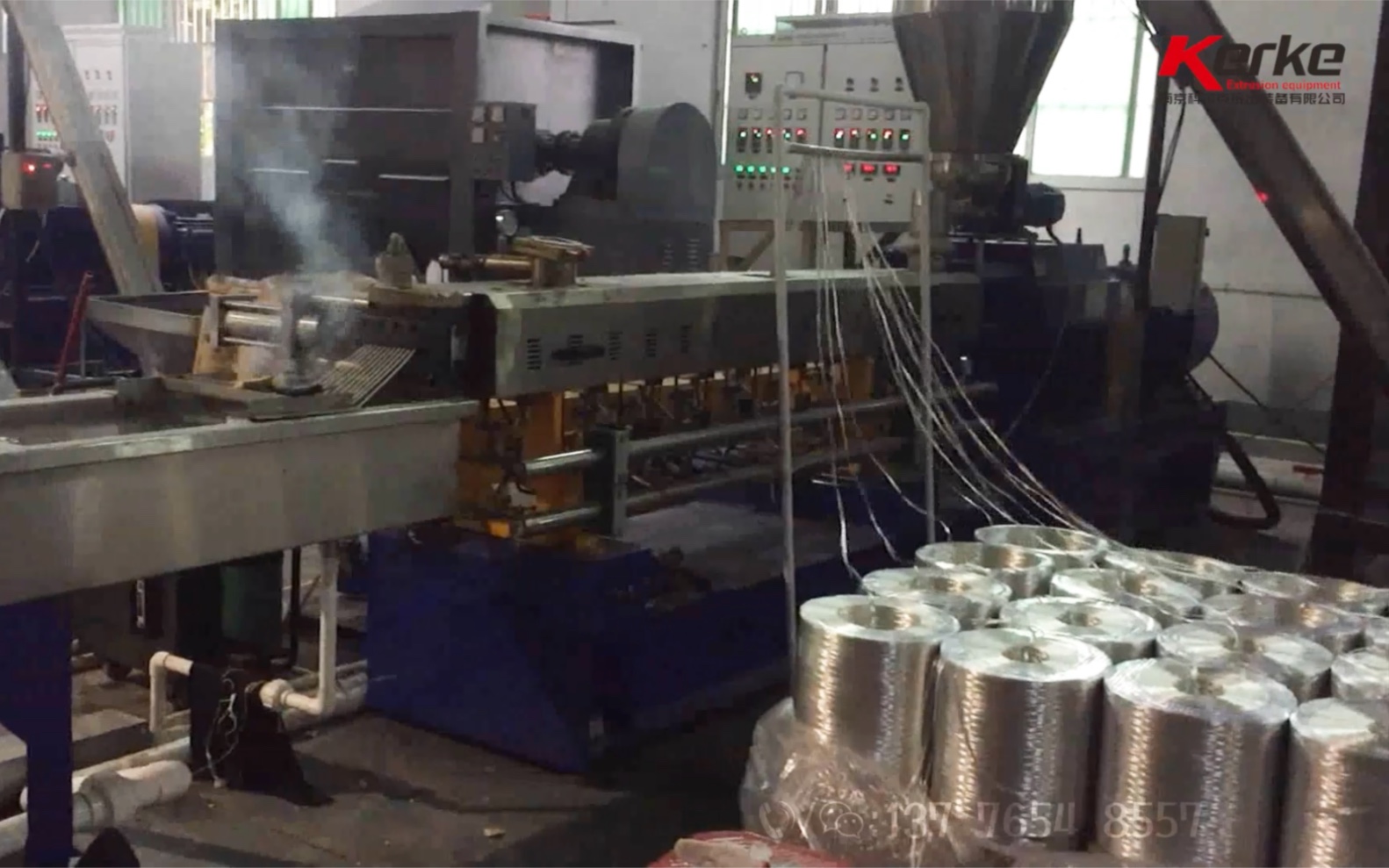 双螺杆挤出机PP聚丙烯加玻纤、PA尼龙加玻纤改性生产流程