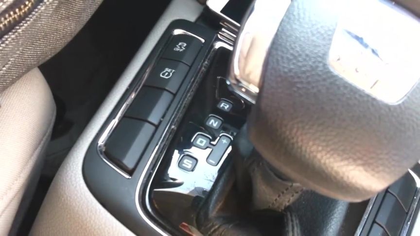 自动挡用手动模式更省油?老司机灵犀要做一次流言终结者